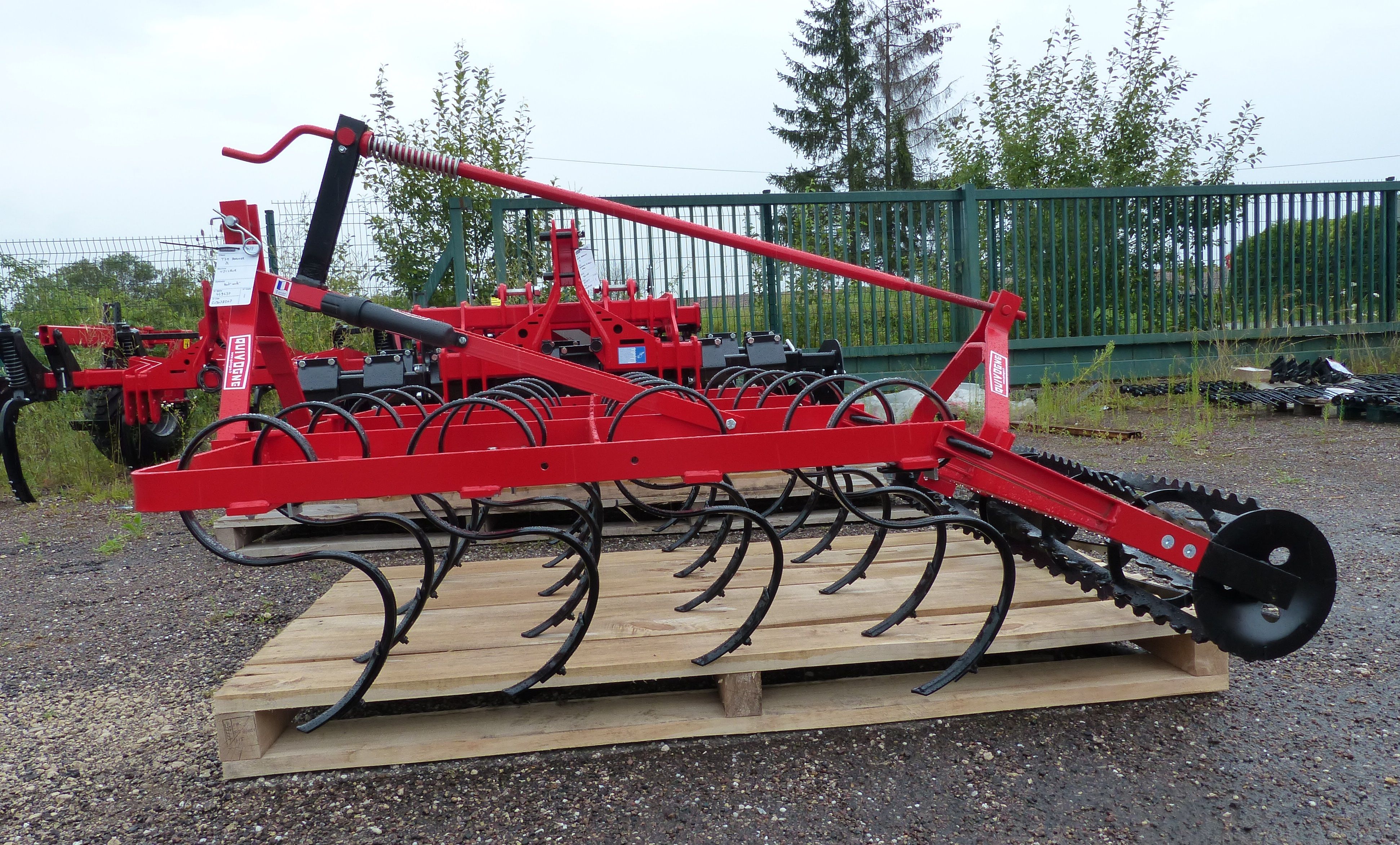 Vibroculteur série V 170 Quivogne